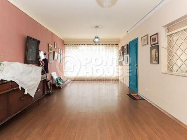 Casa Térrea 300m² residencial ou comercial 6 vagas, próximo metrô Santa Cruz