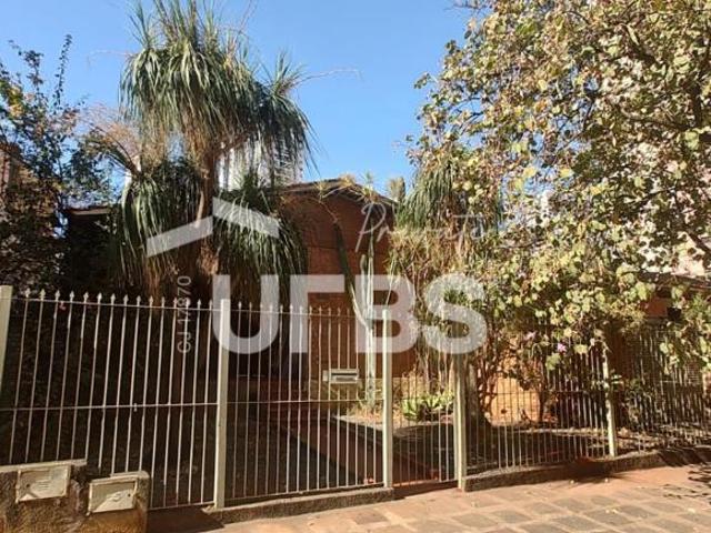CASA TERREA 360MT 3 QUARTOS SETOR OESTE