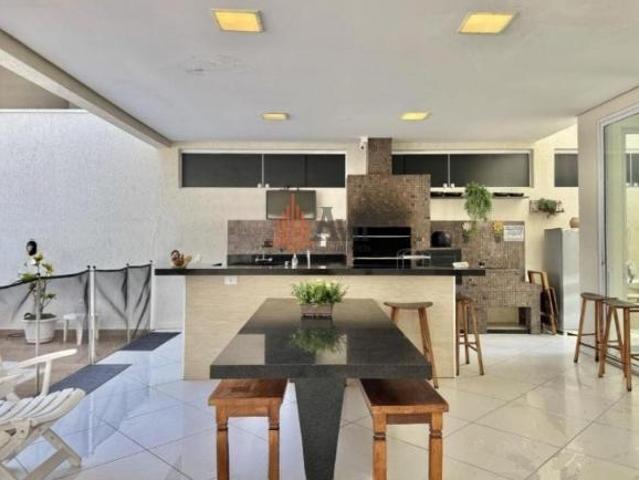 Casa Térrea 380m² com 4 quartos, 4 suítes à Venda na Riviera de São Lourenço
