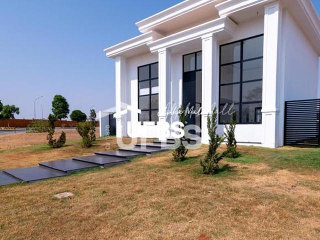 CASA TERREA 390MT 5 QUARTOS SENDO 4 SUITES PORTAL DO SOL GREEN