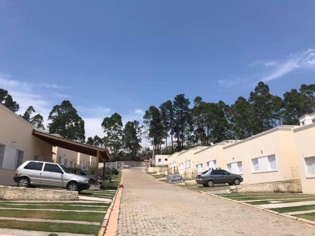 Casa TÉRREA 3 Dorm. Residencial VILLA D'OURO