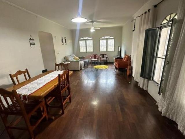 Casa Térrea 3 dormitório em Vila Mesquita, São Paulo!