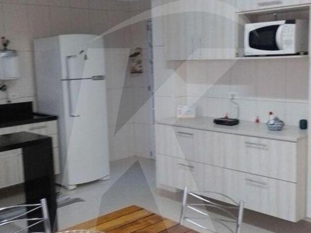 Casa térrea, 3 dormitório, quintal e 3 vagas no bairro do Limão