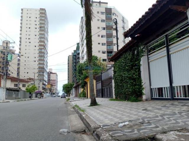 Casa Térrea 3 dormitórios na Vila Tupi Cód: ACT3735