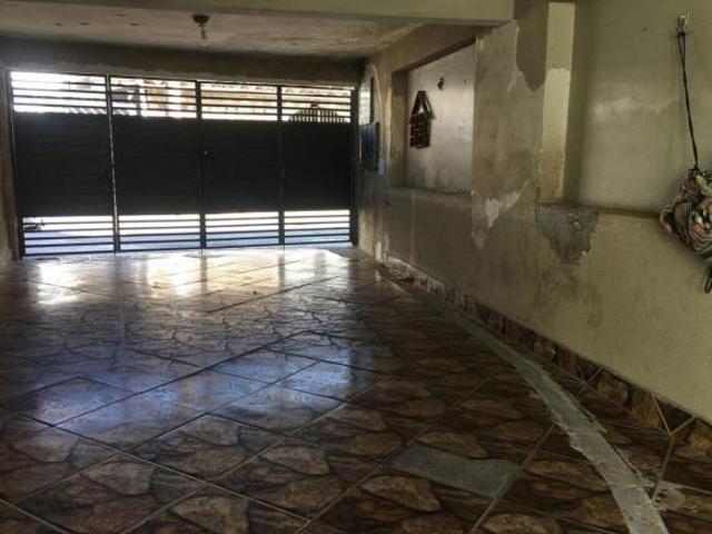 CASA TERREA, 3 DORMITÓRIOS, A VENDA EM VELEIROS