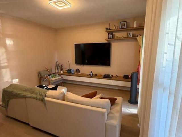 Casa Térrea 3 dormitórios com Edícula Completa no Parque Industrial