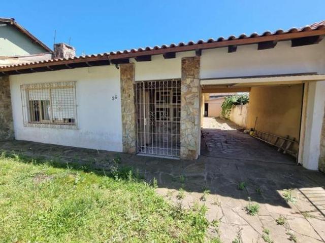 Casa Térrea 3 dormitórios prox a Orla de Ipanema