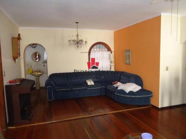 Casa térrea 3 dormitórios sendo 2 suíte e 4 vagas, na Vila Matilde