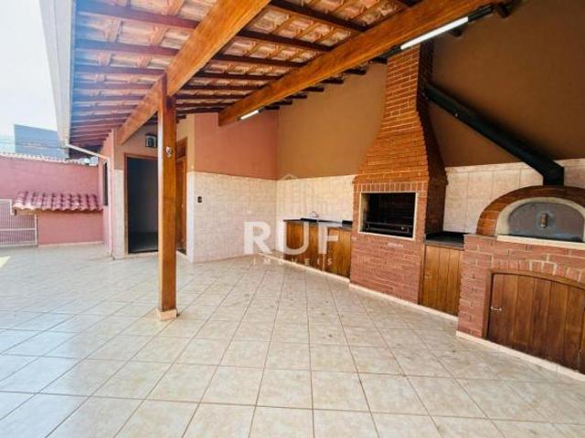 Casa térrea 3 dormitórios 168m² a venda Jardim Paulista Atibaia SP