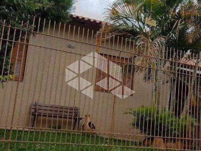 Casa térrea 3 dormitórios 125m² Moinhos de Vento Canoas