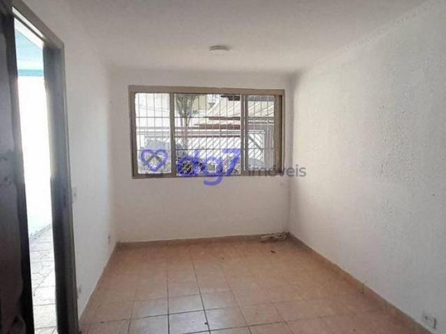Casa térrea 3 dormitórios 1 suíte 130m2 em condomínio fechado Butantã