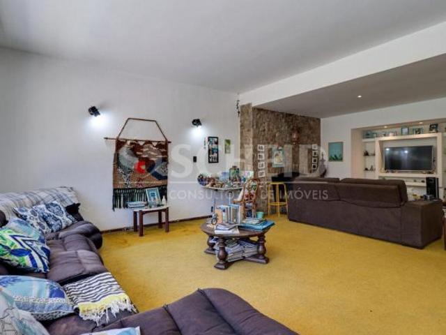 CASA TÉRREA, 3 DORMITÓRIOS, 1 SUÍTE, 5 VAGAS GRANJA JULIETA