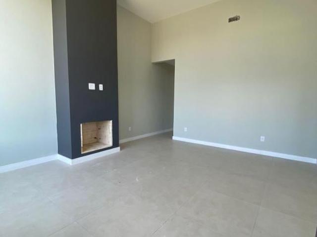 Casa térrea 3 dormitórios 1 suíte com 2 vagas à venda no VIVARE