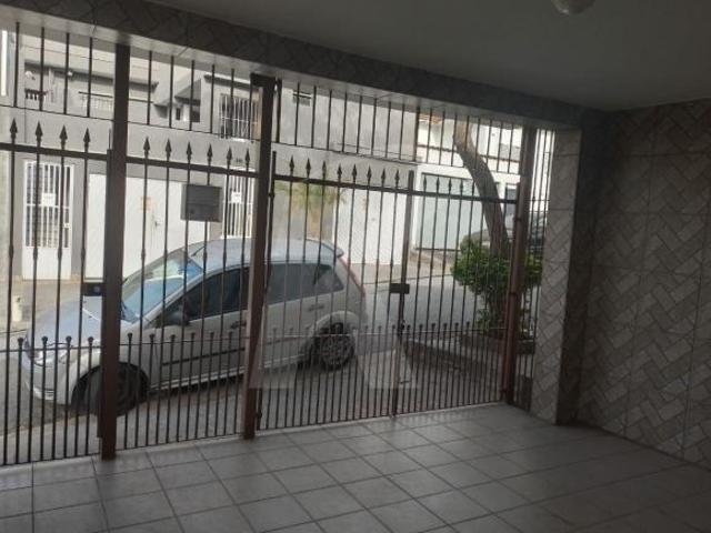Casa térrea, 3 Dormitórios, 2 Banheiros,1 vaga. Vila Ede, Aceita Pet