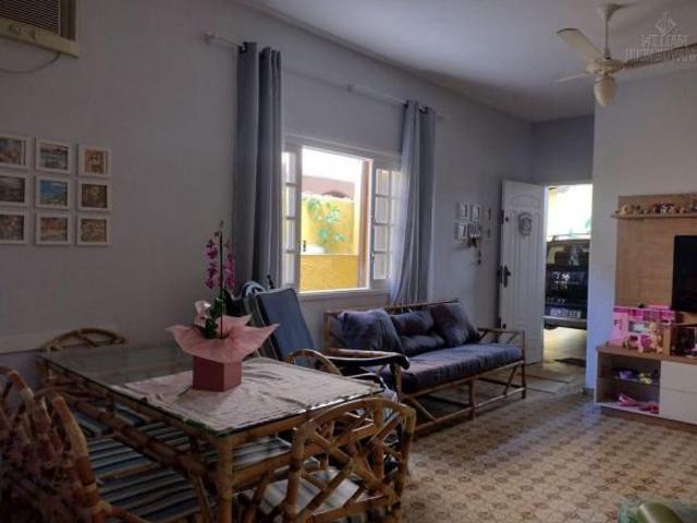 Casa térrea 3 dormitórios 3 vagas em Mongaguá