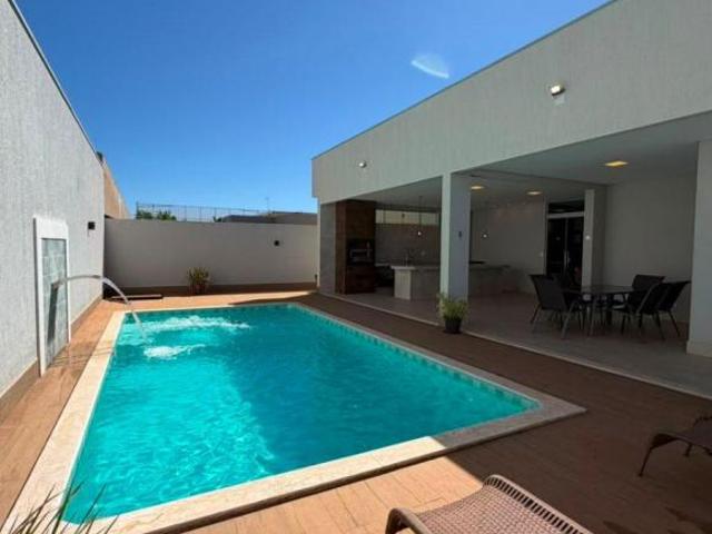 Casa Terrea 3 Qtos Piscina