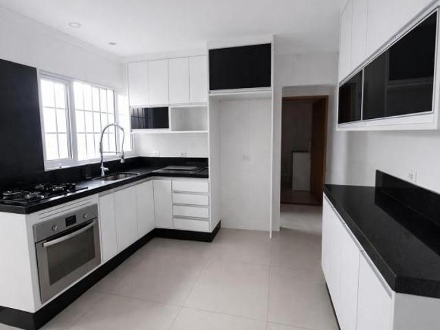Casa térrea 3 quartos 2 vagas quintal 127m² Tremembé