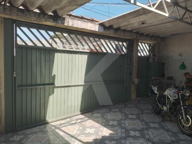 Casa térrea, 3 Quartos, 2 Banheiros, 2 Vagas. Vila Isolina Mazzei
