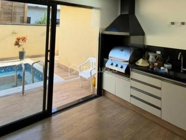 Casa terrea 3 quartos e piscina, no condomínio Portinari, Parque Brasil 500 em P