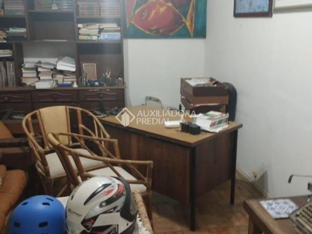 Casa térrea 3 quartos no Bairro Tristeza