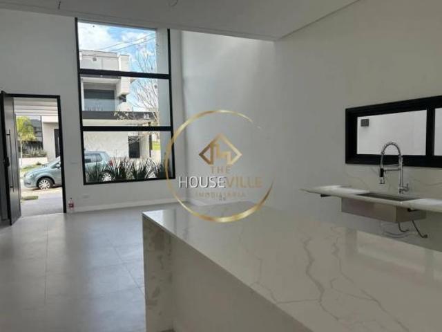 Casa térrea, 3 Suítes, 252m², Condomínio Reserva Aruanã
