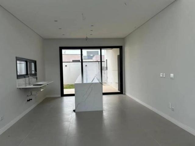 Casa térrea, 3 Suítes, 252m², Condomínio Reserva Aruanã