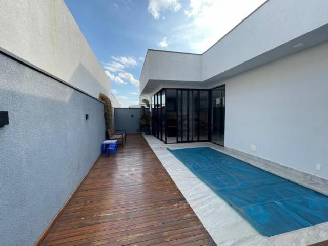 CASA TÉRREA 3 SUÍTES A VENDA NO SWISS PARK, CONDOMINIO BADEN