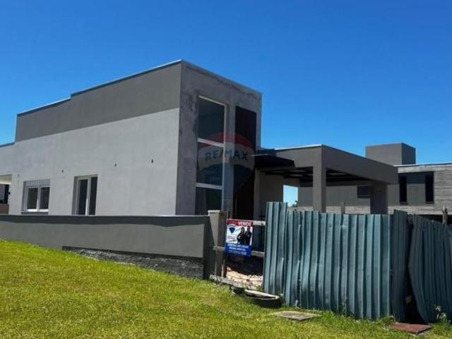 Casa térrea 3 suítes à venda Condomínio Reservas do Lago Nova Santa Rita RS