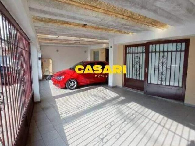 Casa Térrea 3 Suítes com Área Gourmet e 4 Vagas à Venda no Jardim Hollywood – Sã