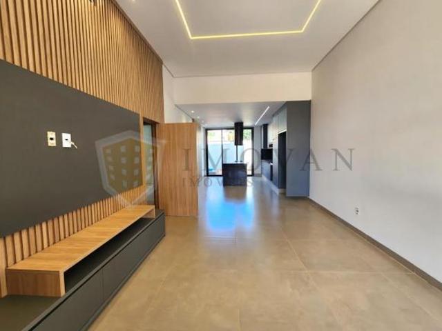 Casa Térrea 3 Suítes com Piscina