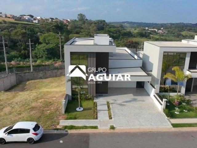 Casa Térrea 3 Suítes com Piscina à Venda no Condomínio Mont’ Alcino em Valinhos
