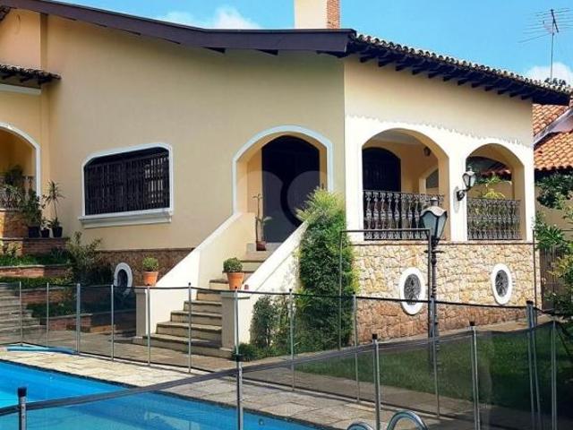 Casa térrea 3 suítes + escritório 8 vagas a venda no Brooklin Velho São Paulo
