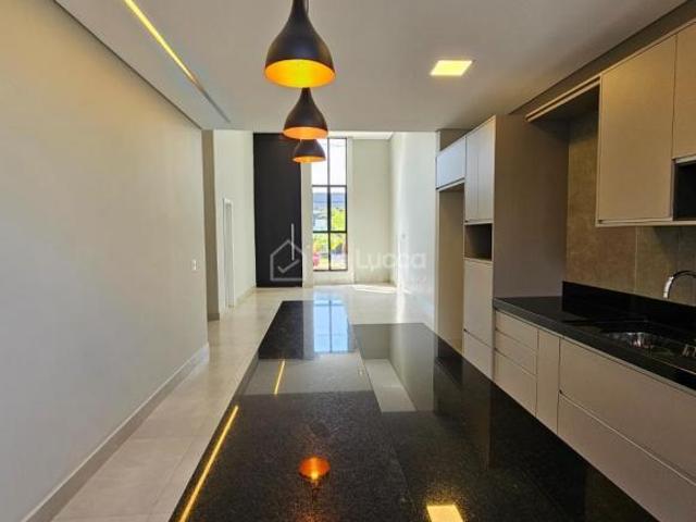 Casa térrea 3 suítes, fotovoltaica no Condominio Residencial Jardim dos Lirios