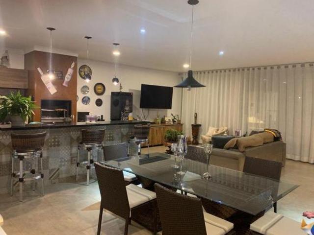 Casa térrea, 3 suítes, QL 5, Conjunto 3, Lago Norte