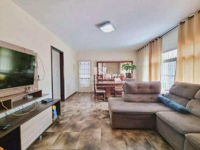Casa térrea, terreno 10x30, 6 dormitórios e 4 vagas na Ponte Rasa
