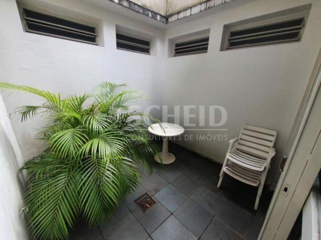 Casa térrea totalmente isolada com excelente área externa e interna no Jardim Marajoara