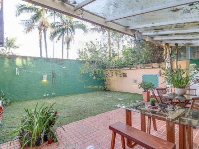 casa térrea, três suites, 4 vagas, terreno plano, cozinha americana no Alto da Boa Vista
