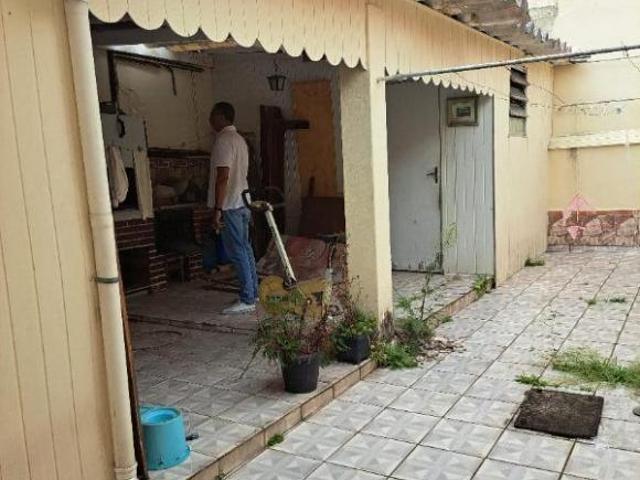 CASA TÉRREA V. GUILHERMINA! SÃO 3 DORMS, COZ. AMPLA, SALA 2 AMB, ÁREA SERV, 2 WC&apos S, ESTÚDIO, CHURRAS
