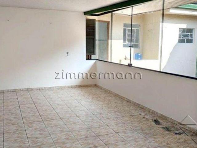 CASA TERREA VILA MADALENA 2 DORMITÓRIOS 5 VAGAS