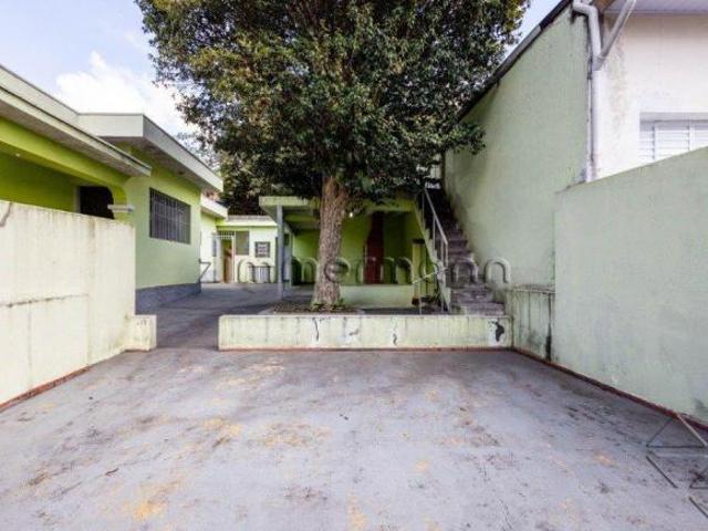 CASA TÉRREA VILA MONUMENTO 2 DORMITÓRIOS 2 VAGAS