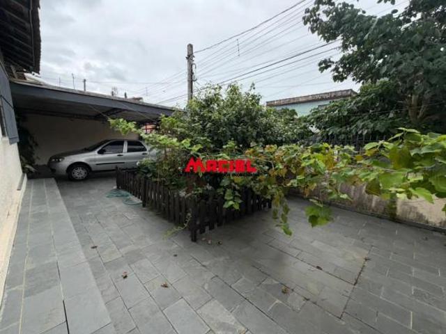 Casa térrea Vila Nair 4 quartos / 1 suíte / 3 vagas / aceita financiamento