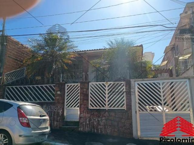 Casa Térrea Vila Prudente em um terreno de 10 de frente por 30 de fundos 6 vagas de garagem quatro d