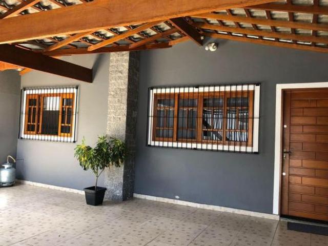 Casa térrea Villa Branca Proximo ao Pátio Lisboa, Pão de Açucar e Feira de Domingo