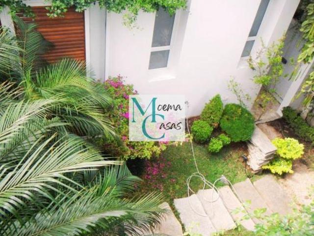 Casa Térrea à venda03 suítes com quintal no Jardim Novo Mundo, Moema