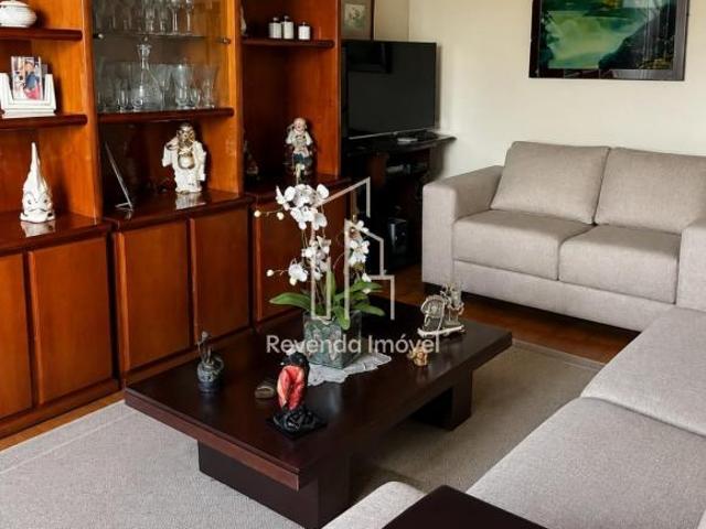 Casa Térrea à venda na Chácara Inglesa com 300m² 3 dormitórios 3 banheiros 1 vaga