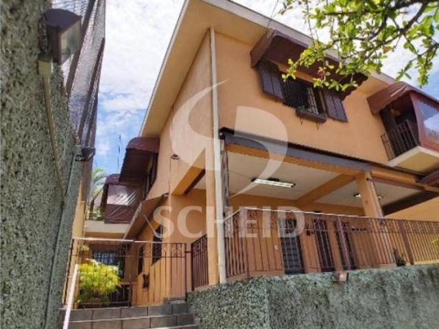 Casa Térrea à Venda na Cidade Dutra |Espaço, Conforto e Excelente Localização