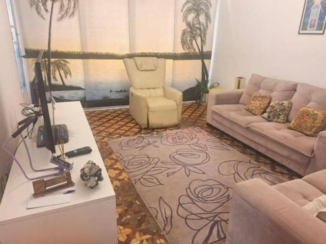 Casa Térrea a venda na Penha com 3 dormitórios sendo 1 suíte com 2 vagas de garagem