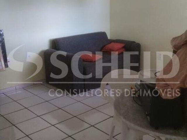 Casa térrea a venda na região de veleiros/interlagos