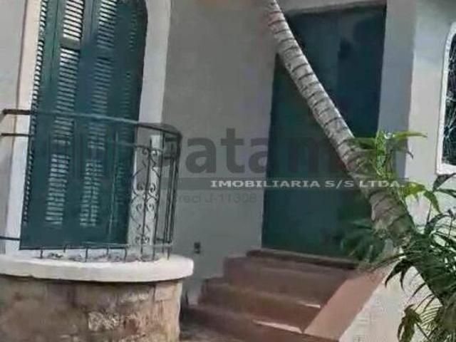 Casa Térrea à Venda na Região do Caxingui