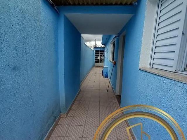 Casa térrea à venda na Vila Carrão: 3 quartos, 1 suíte, 2 banheiros, 3 vagas de garagem, 160m² em Sã